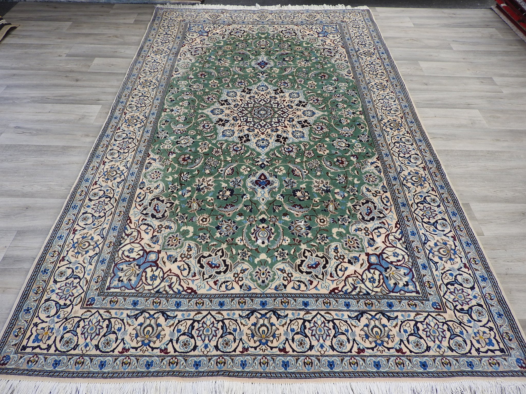 Silk Rug : Hand Made Stylish Silk Rugs Online — Rugs Direct