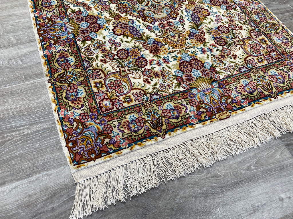 Silk Rug : Hand Made Stylish Silk Rugs Online — Rugs Direct