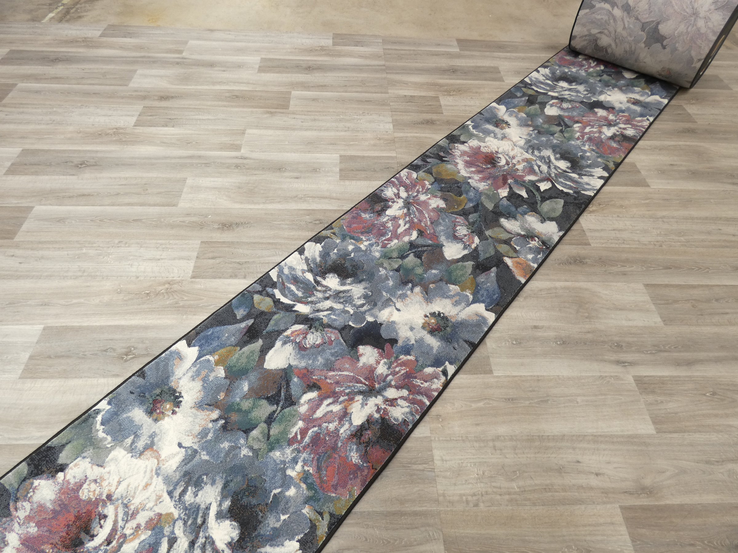 Multicoloured Floral Modern Style Argentum Hallway Runner Size: 80cm w ...